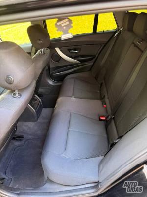 Melns BMW 320 2012 Panevēža, ar dzinēja tilpumu 2.00 L un nobraukumu 420 tūkst. km par 4900 €, foto 9 vietnē AUTOMOTO.COM.LV