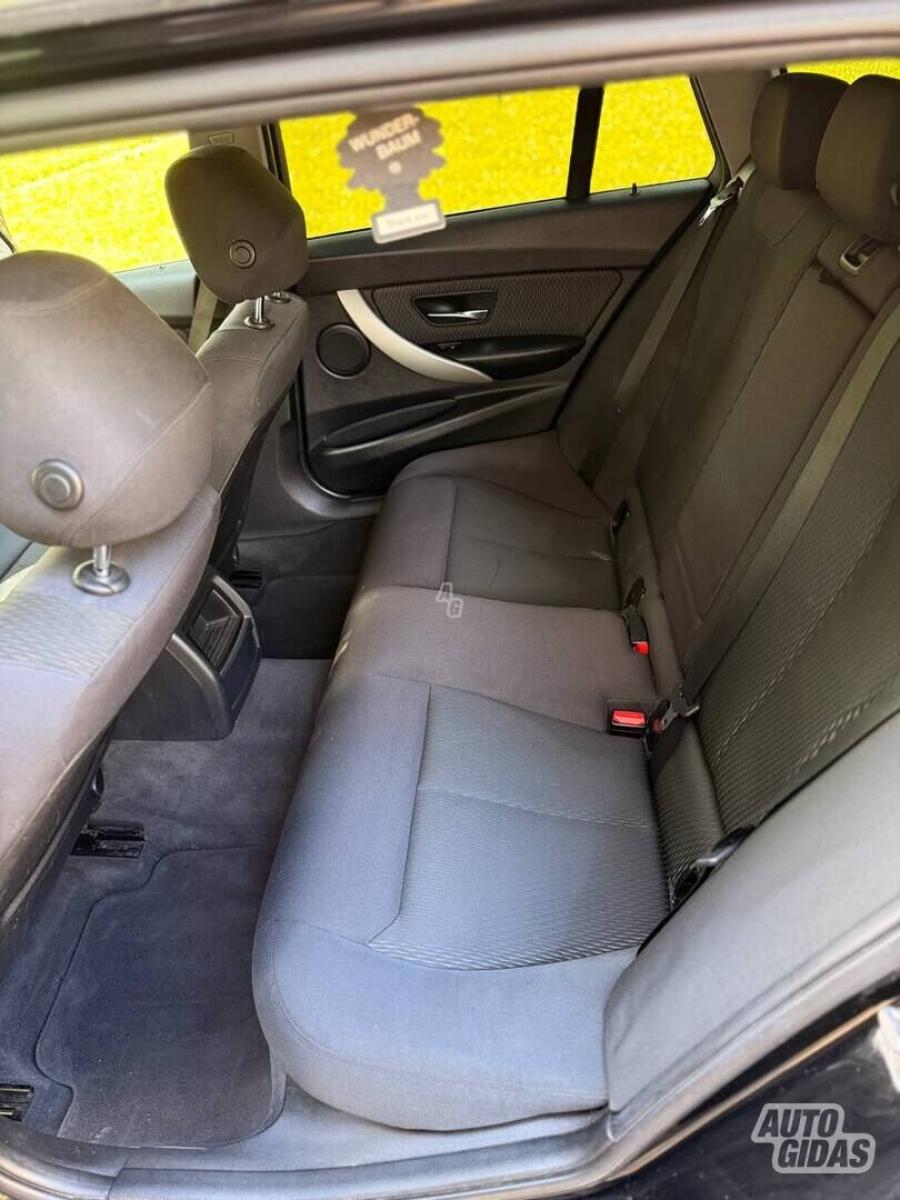 Melns BMW 320 2012 Panevēža, ar dzinēja tilpumu 2.00 L un nobraukumu 420 tūkst. km par 4900 €, foto 9 vietnē AUTOMOTO.COM.LV