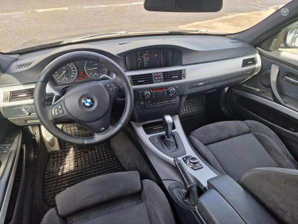 БМВ 320 2012 в Каунас на AUTOMOTO.COM.LV Черный БМВ 320 2012 в Каунас, объемом двигателя 2.00 л и пробегом 277 тыс. км за 7300 €, фото 11 на AUTOMOTO.COM.LV