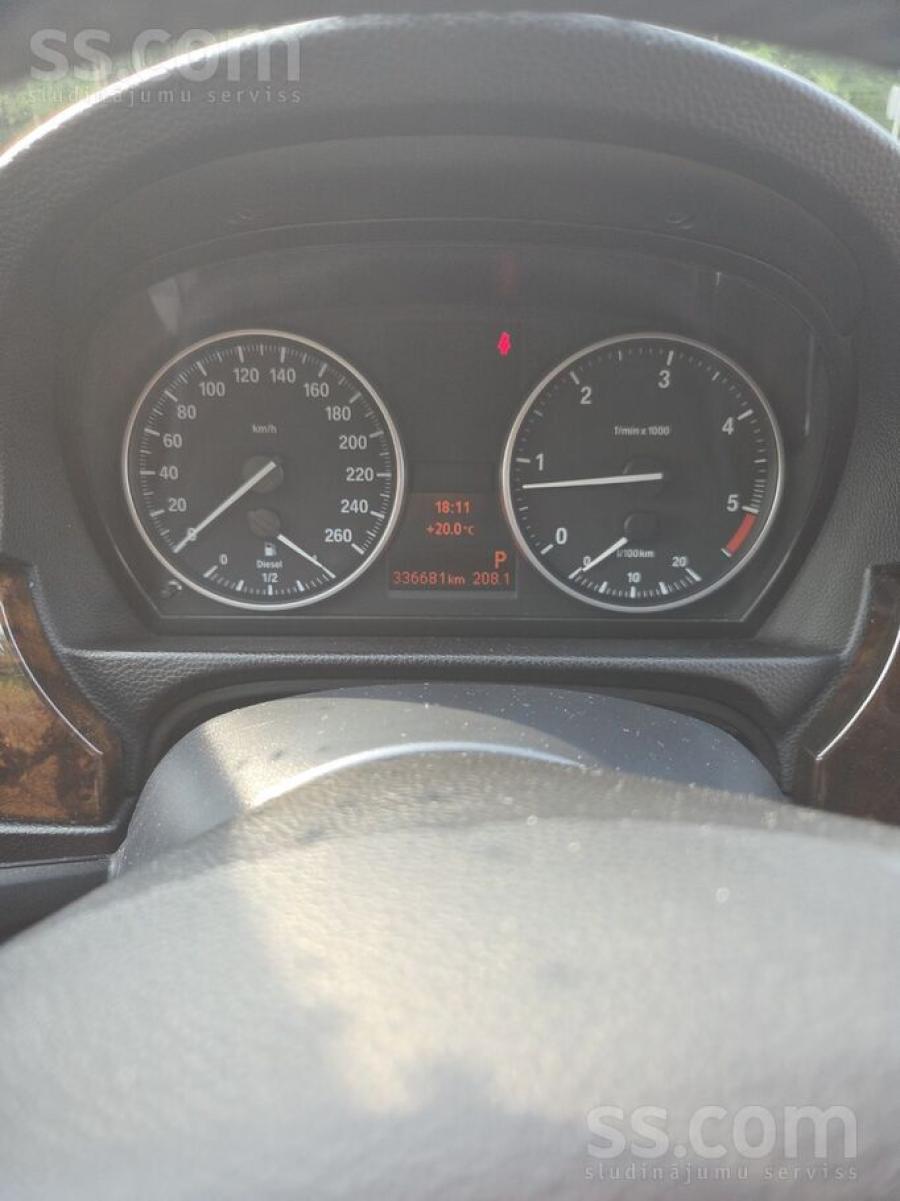 Black BMW 320 2012 in Preili, with an engine capacity of 2.00 L and mileage of 337 thousand km for 6500 €, photo 13 on AUTOMOTO.COM.LV