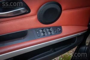 Black BMW 320 2012 in Tukums, with an engine capacity of 2.00 L and mileage of 380 thousand km for 5250 €, photo 25 on AUTOMOTO.COM.LV