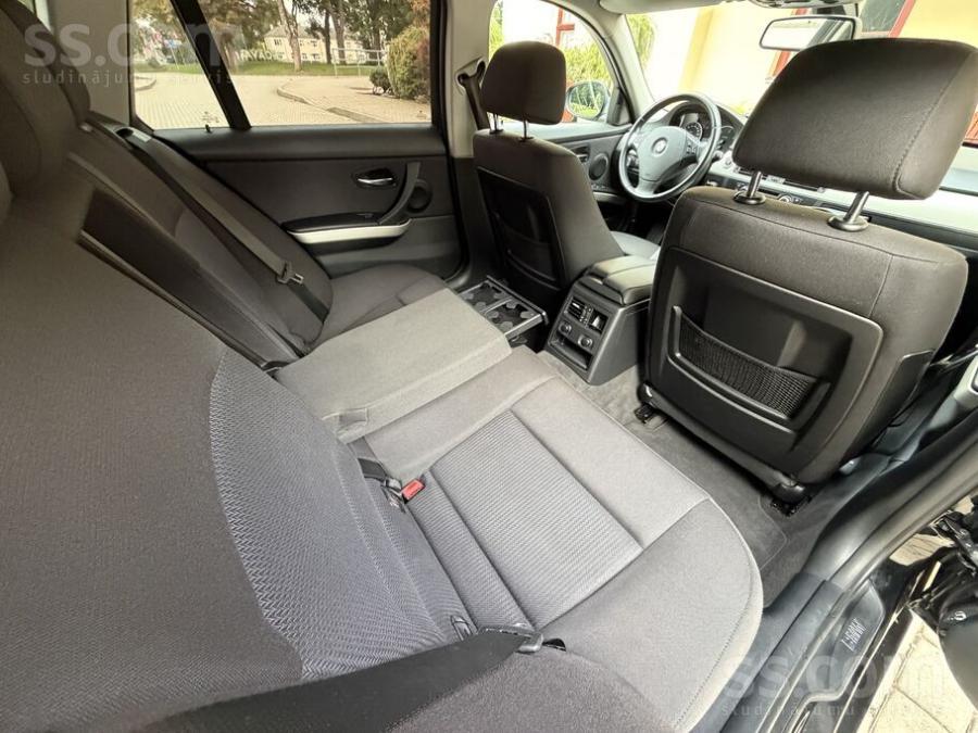 Melns BMW 320 2012 Rīga, ar dzinēja tilpumu 2.00 L un nobraukumu 210 tūkst. km par 5650 €, foto 17 vietnē AUTOMOTO.COM.LV