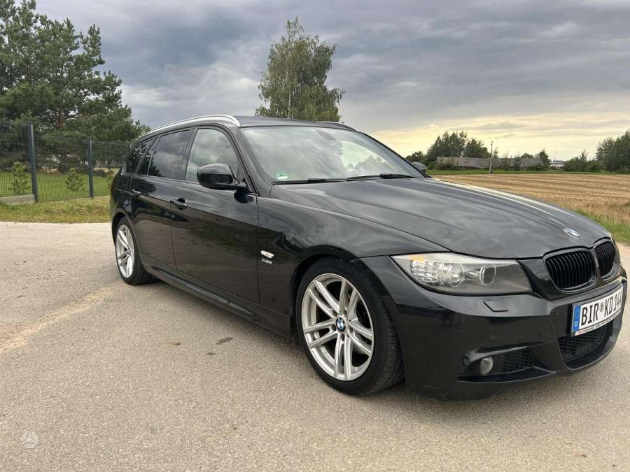 Black BMW 320 2012 in Marijampole, with an engine capacity of 2.00 L and mileage of 285 thousand km for 4800 €, photo 4 on AUTOMOTO.COM.LV