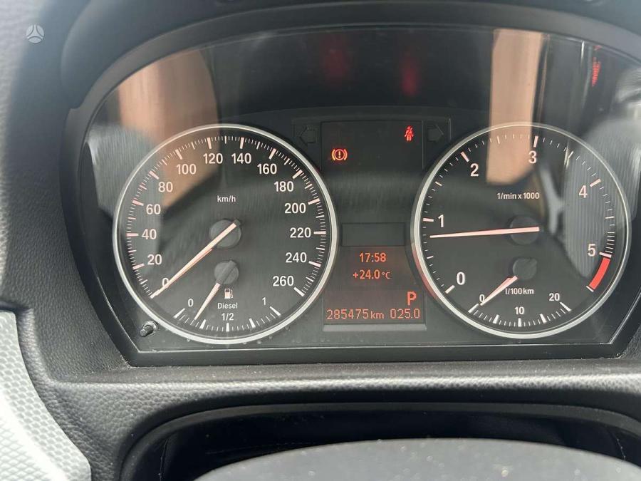 Black BMW 320 2012 in Marijampole, with an engine capacity of 2.00 L and mileage of 285 thousand km for 4800 €, photo 15 on AUTOMOTO.COM.LV