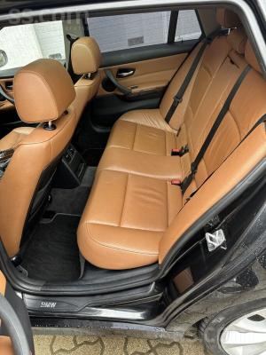 Black BMW 320 2012 in Rezekne, with an engine capacity of 2.00 L and mileage of 337 thousand km for 6500 €, photo 10 on AUTOMOTO.COM.LV