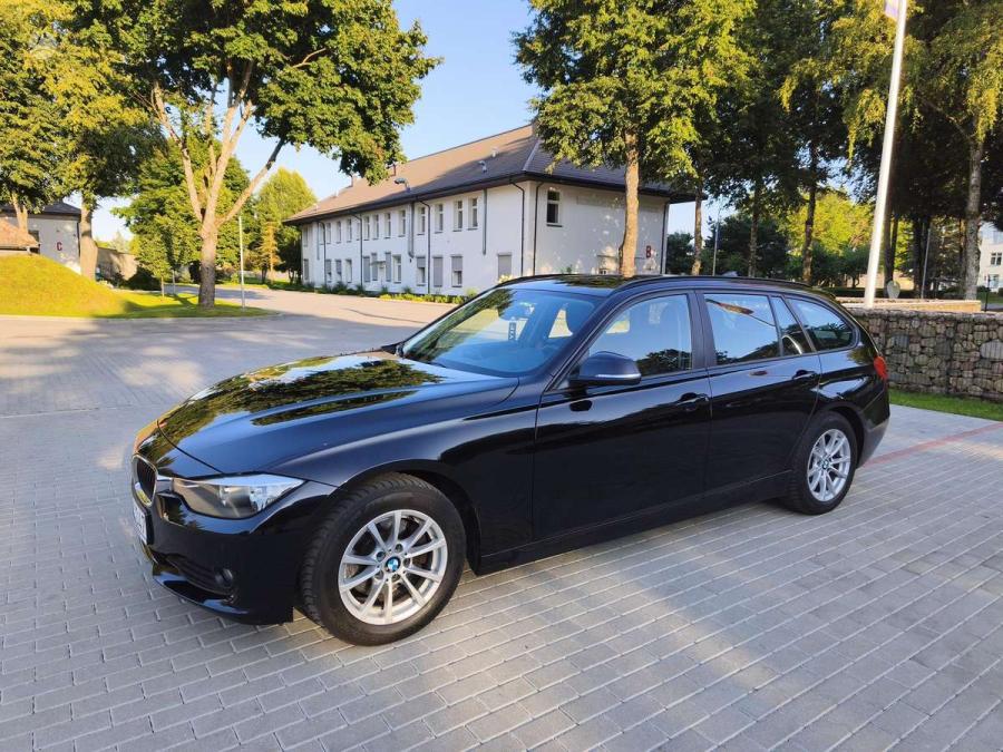 Black BMW 320 2012 in Kretinga, with an engine capacity of 2.00 L and mileage of 211 thousand km for 6750 €, photo 4 on AUTOMOTO.COM.LV