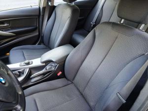 Black BMW 320 2012 in Kretinga, with an engine capacity of 2.00 L and mileage of 211 thousand km for 6750 €, photo 15 on AUTOMOTO.COM.LV