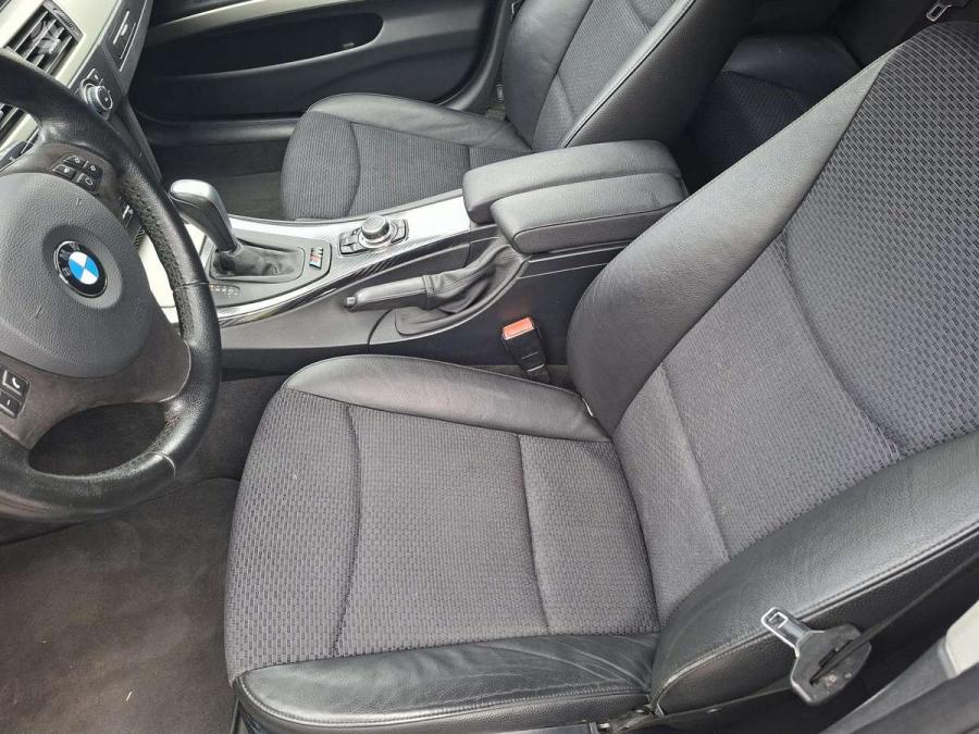 Black BMW 320 2012 in Raseiniai, with an engine capacity of 2.00 L and mileage of 260 thousand km for 4900 €, photo 15 on AUTOMOTO.COM.LV