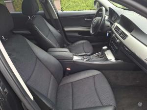 Black BMW 320 2012 in Raseiniai, with an engine capacity of 2.00 L and mileage of 260 thousand km for 4900 €, photo 22 on AUTOMOTO.COM.LV