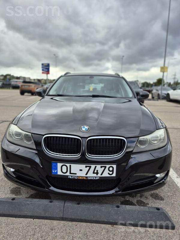 Melns BMW 320 2012 Rīga, ar dzinēja tilpumu 2.00 L un nobraukumu 278 tūkst. km par 6300 €, foto 1 vietnē AUTOMOTO.COM.LV
