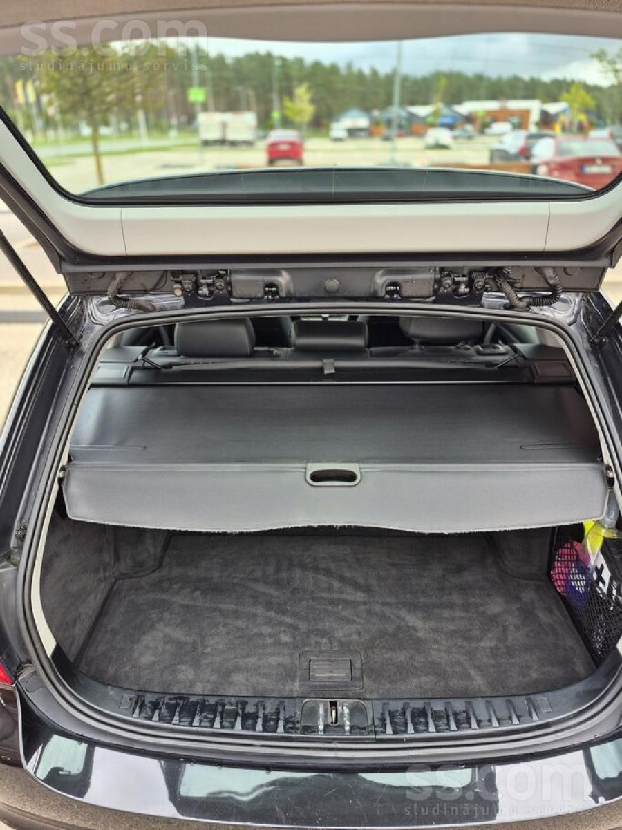 Black BMW 320 2012 in Riga, with an engine capacity of 2.00 L and mileage of 278 thousand km for 6300 €, photo 8 on AUTOMOTO.COM.LV
