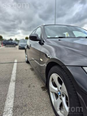 Black BMW 320 2012 in Riga, with an engine capacity of 2.00 L and mileage of 278 thousand km for 6300 €, photo 13 on AUTOMOTO.COM.LV