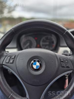 Black BMW 320 2012 in Riga, with an engine capacity of 2.00 L and mileage of 278 thousand km for 6300 €, photo 17 on AUTOMOTO.COM.LV