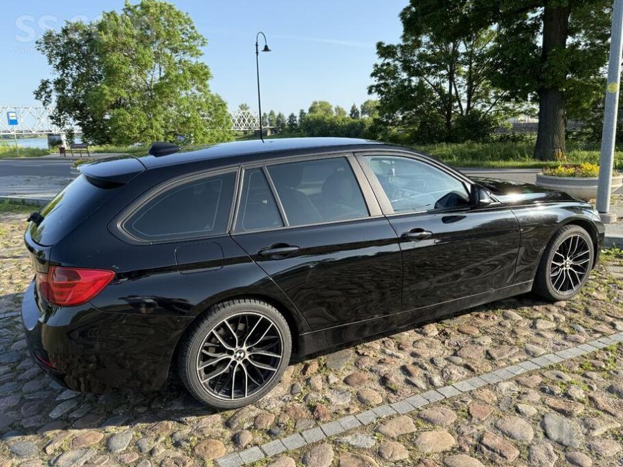 Black BMW 320 2013 in Daugavpils, with an engine capacity of 2.00 L and mileage of 370 thousand km for 6300 €, photo 4 on AUTOMOTO.COM.LV