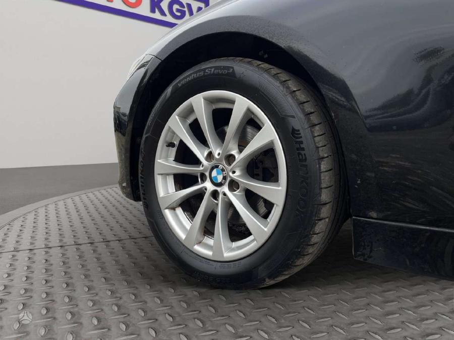 Melns BMW 320 2013 Viļņa, ar dzinēja tilpumu 2.00 L un nobraukumu 306 tūkst. km par 9399 €, foto 20 vietnē AUTOMOTO.COM.LV