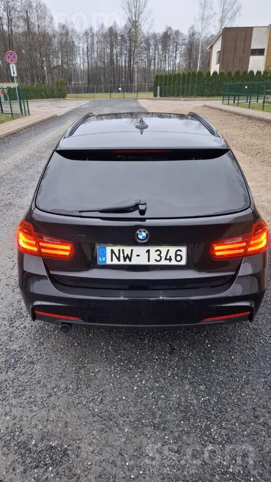 Black BMW 320 2013 in Riga, with an engine capacity of 2.00 L and mileage of 250 thousand km for 10650 €, photo 8 on AUTOMOTO.COM.LV