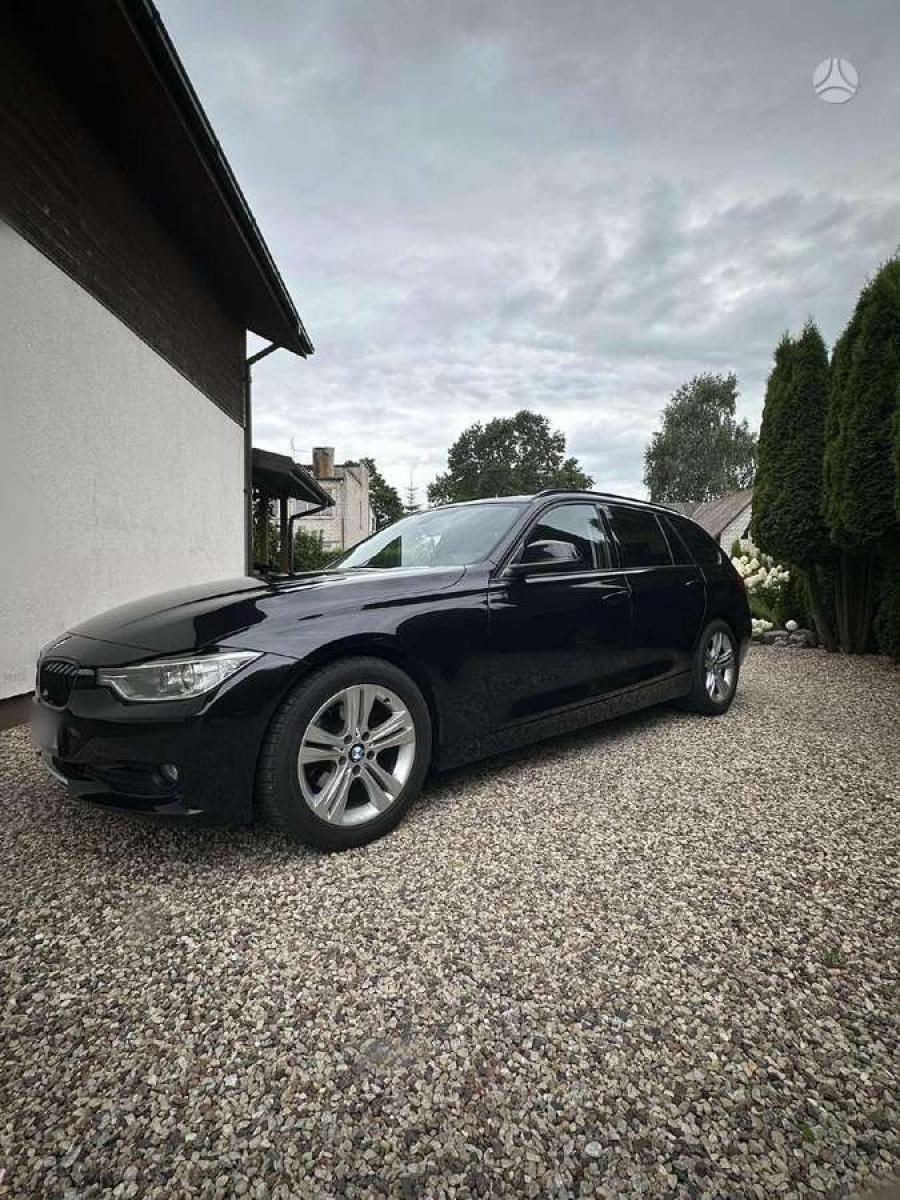 Melns BMW 320 2013 Jurbarkas, ar dzinēja tilpumu 2.00 L un nobraukumu 217 tūkst. km par 8200 €, foto 1 vietnē AUTOMOTO.COM.LV