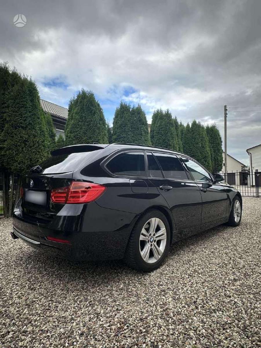 Melns BMW 320 2013 Jurbarkas, ar dzinēja tilpumu 2.00 L un nobraukumu 217 tūkst. km par 8200 €, foto 3 vietnē AUTOMOTO.COM.LV