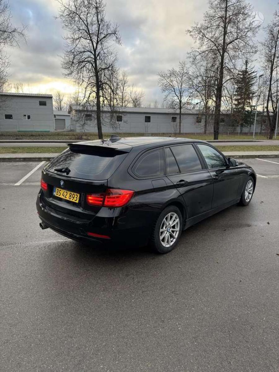 Black BMW 320 2013 in Panevezys, with an engine capacity of 2.00 L and mileage of 344 thousand km for 4650 €, photo 3 on AUTOMOTO.COM.LV