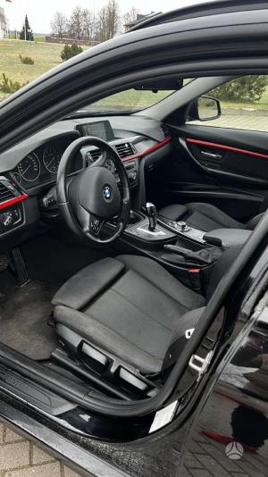 Melns BMW 320 2013 Panevēža, ar dzinēja tilpumu 2.00 L un nobraukumu 391 tūkst. km par 5850 €, foto 8 vietnē AUTOMOTO.COM.LV