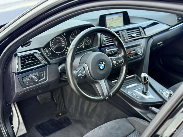 Black BMW 320 2013 in Vilkaviskis, with an engine capacity of 2.00 L and mileage of 276 thousand km for 9200 €, photo 10 on AUTOMOTO.COM.LV