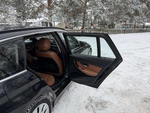 Black BMW 320 2013 in Marijampole, with an engine capacity of 2.00 L and mileage of 356 thousand km for 7999 €, photo 20 on AUTOMOTO.COM.LV