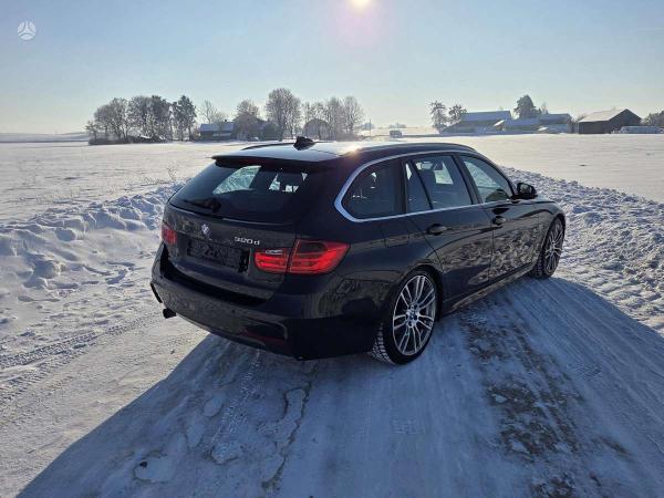 Melns BMW 320 2013 Kauņa, ar dzinēja tilpumu 2.00 L un nobraukumu 296 tūkst. km par 9989 €, foto 4 vietnē AUTOMOTO.COM.LV