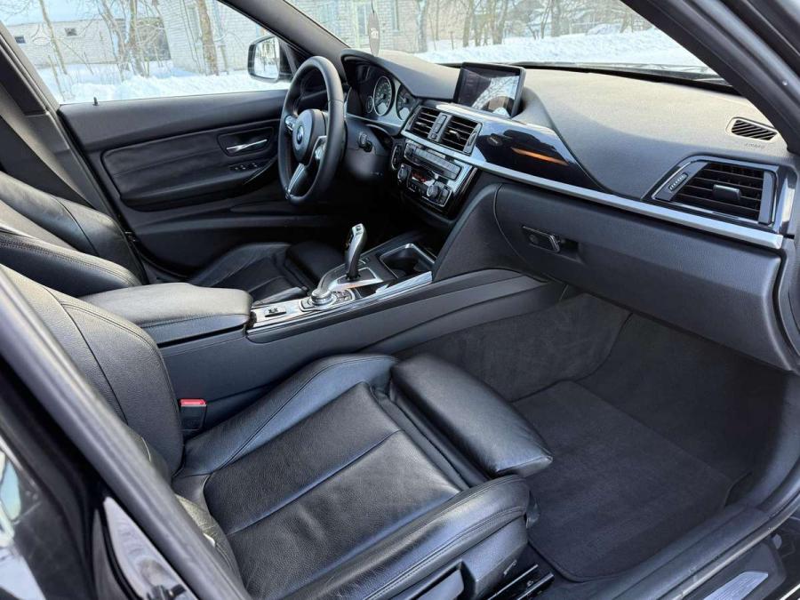 Melns BMW 320 2013 Prienai, ar dzinēja tilpumu 2.00 L un nobraukumu 296 tūkst. km par 8900 €, foto 17 vietnē AUTOMOTO.COM.LV