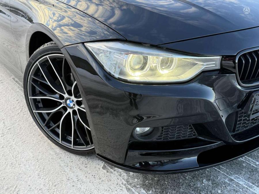 Melns BMW 320 2013 Prienai, ar dzinēja tilpumu 2.00 L un nobraukumu 296 tūkst. km par 8900 €, foto 31 vietnē AUTOMOTO.COM.LV