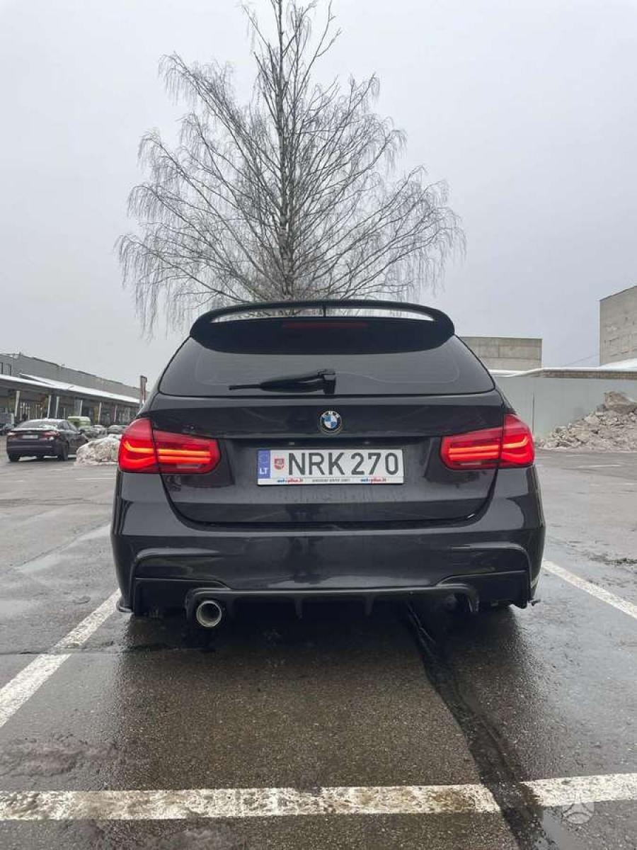 Melns BMW 320 2013 Kauņa, ar dzinēja tilpumu 2.00 L un nobraukumu 380 tūkst. km par 8700 €, foto 3 vietnē AUTOMOTO.COM.LV