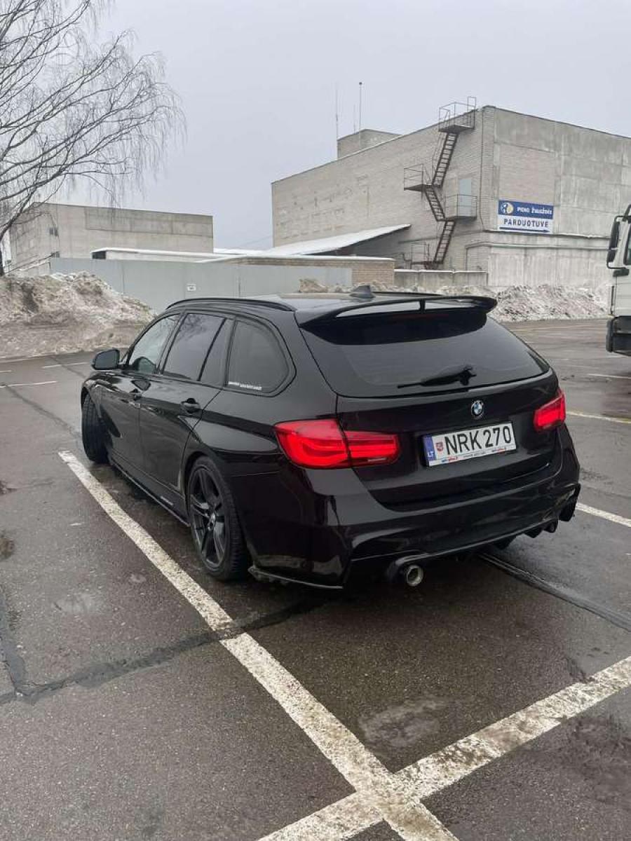 Melns BMW 320 2013 Kauņa, ar dzinēja tilpumu 2.00 L un nobraukumu 380 tūkst. km par 8700 €, foto 4 vietnē AUTOMOTO.COM.LV