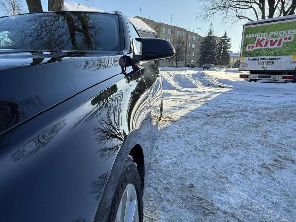 Black BMW 320 2013 in Ukmerge, with an engine capacity of 2.00 L and mileage of 309 thousand km for 8300 €, photo 3 on AUTOMOTO.COM.LV