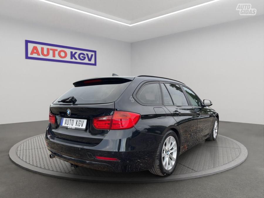 Black BMW 320 2013 in Vilnius, with an engine capacity of 2.00 L and mileage of 306 thousand km for 8499 €, photo 6 on AUTOMOTO.COM.LV