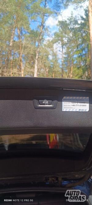Melns BMW 320 2013 Prienai, ar dzinēja tilpumu 2.00 L un nobraukumu 497 tūkst. km par 8520 €, foto 19 vietnē AUTOMOTO.COM.LV