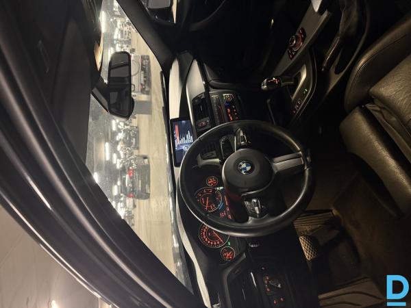 Black BMW 320 2013 in Riga, with an engine capacity of 2.00 L and mileage of 236 thousand km for 10500 €, photo 9 on AUTOMOTO.COM.LV