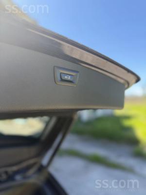 Black BMW 320 2013 in Riga, with an engine capacity of 2.00 L and mileage of 265 thousand km for 9150 €, photo 11 on AUTOMOTO.COM.LV