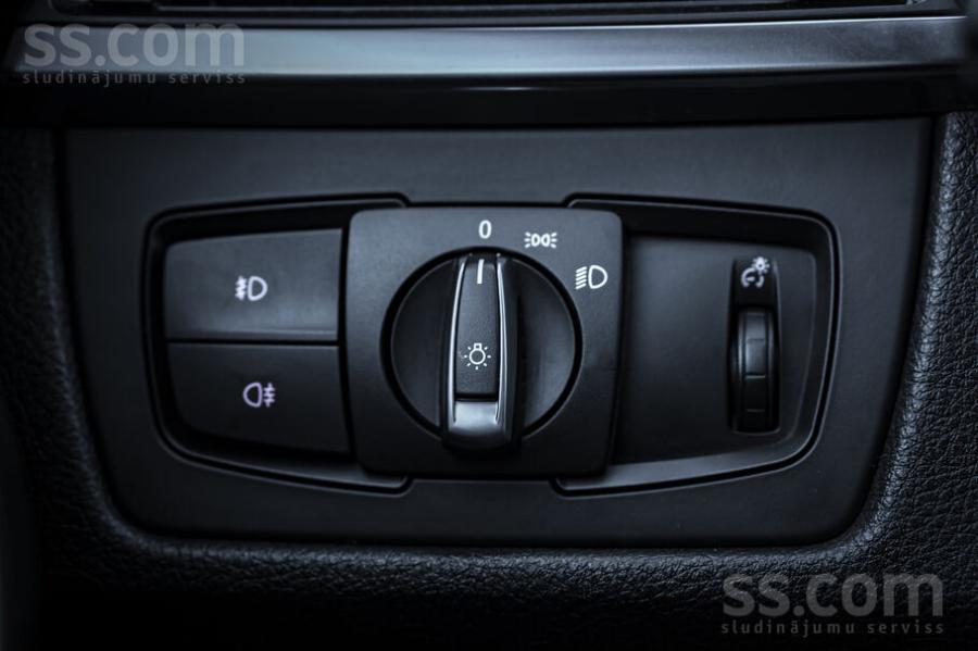 Black BMW 320 2013 in Valmiera, with an engine capacity of 2.00 L and mileage of 207 thousand km for 9150 €, photo 19 on AUTOMOTO.COM.LV