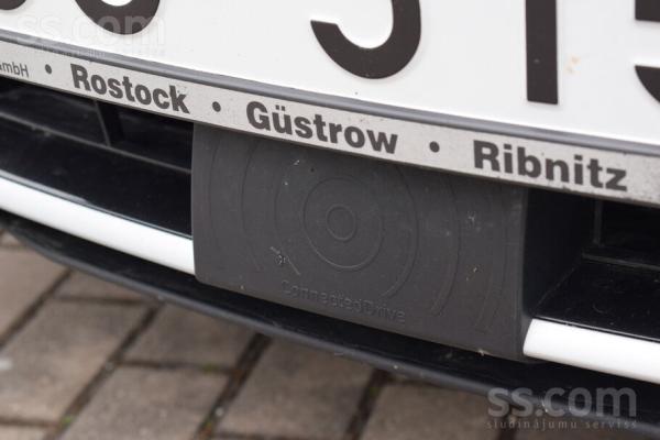 Melns BMW 320 2013 Tukums, ar dzinēja tilpumu 2.00 L un nobraukumu 211 tūkst. km par 10990 €, foto 3 vietnē AUTOMOTO.COM.LV