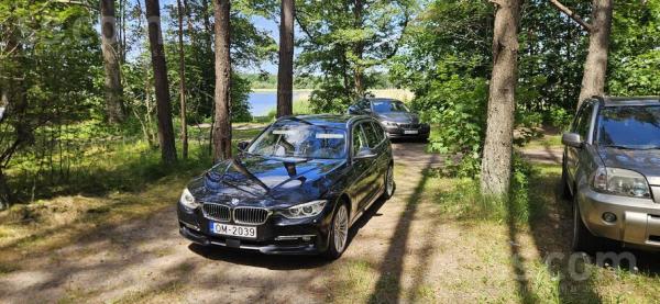 Black BMW 320 2013 in Riga, with an engine capacity of 2.00 L and mileage of 341 thousand km for 8100 €, photo 1 on AUTOMOTO.COM.LV