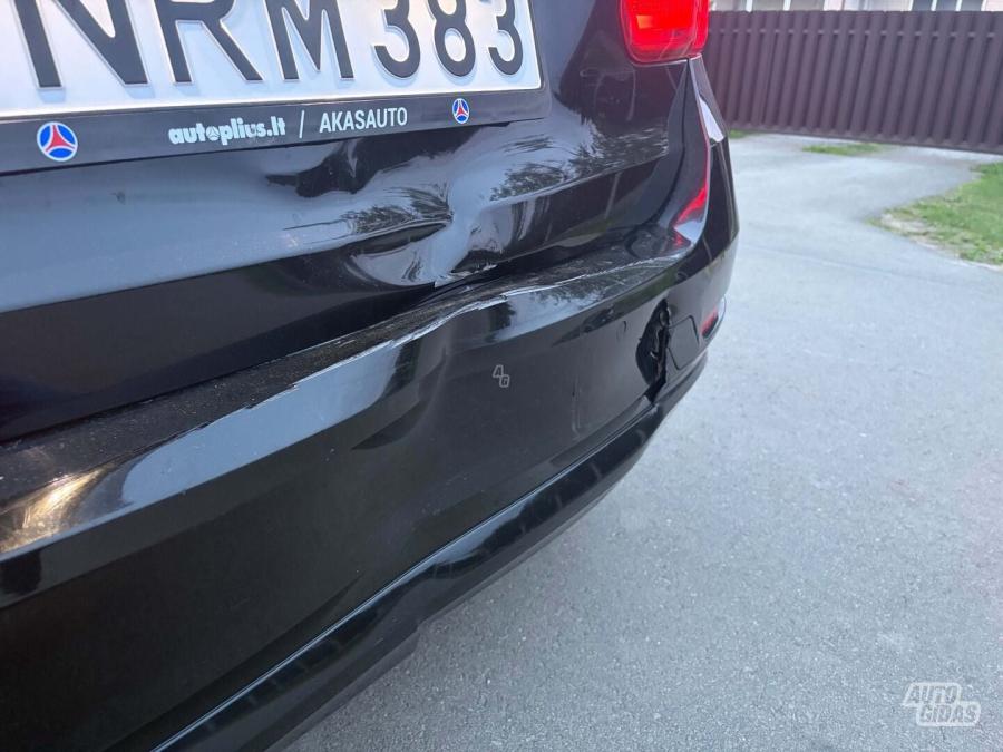 Black BMW 320 2013 in Siauliai, with an engine capacity of 2.00 L and mileage of 332 thousand km for 6550 €, photo 11 on AUTOMOTO.COM.LV