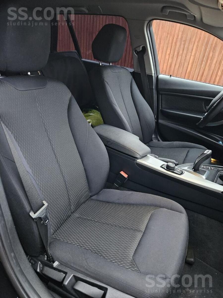 Melns BMW 320 2013 Cēsis, ar dzinēja tilpumu 2.00 L un nobraukumu 243 tūkst. km par 9000 €, foto 10 vietnē AUTOMOTO.COM.LV