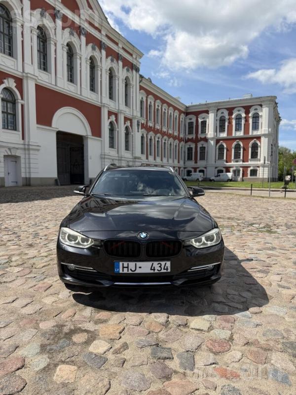 Black BMW 320 2013 in Jelgava, with an engine capacity of 2.00 L and mileage of 269 thousand km for 9200 €, photo 1 on AUTOMOTO.COM.LV