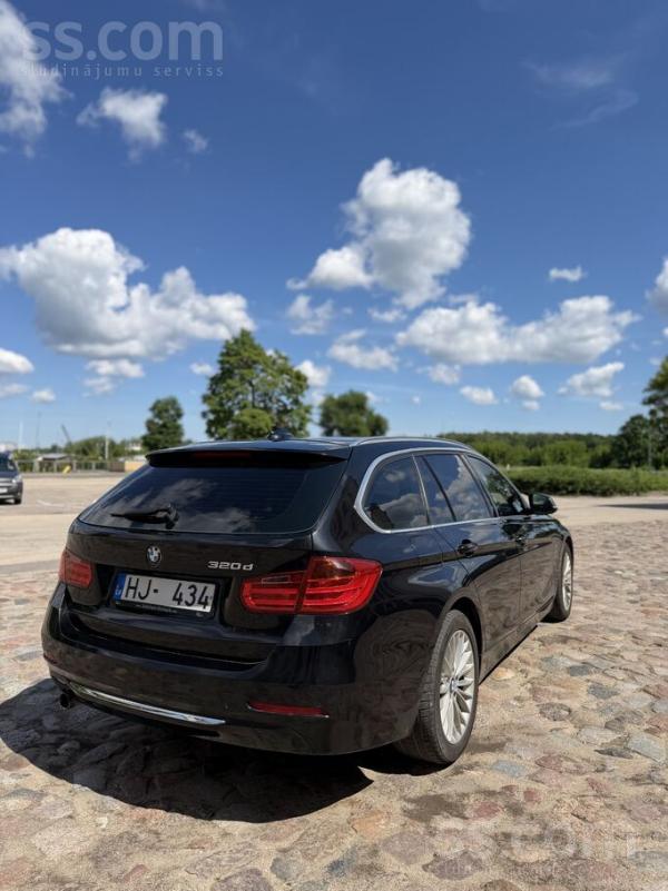 Black BMW 320 2013 in Jelgava, with an engine capacity of 2.00 L and mileage of 269 thousand km for 9200 €, photo 7 on AUTOMOTO.COM.LV