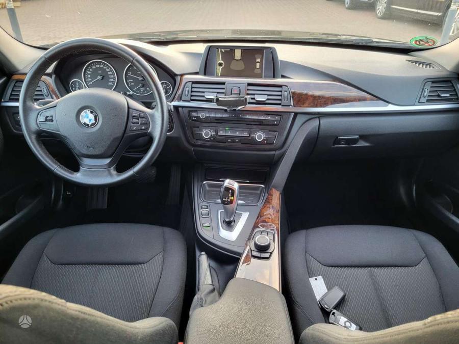 Melns BMW 320 2013 Viļņa, ar dzinēja tilpumu 2.00 L un nobraukumu 143 tūkst. km par 7999 €, foto 13 vietnē AUTOMOTO.COM.LV