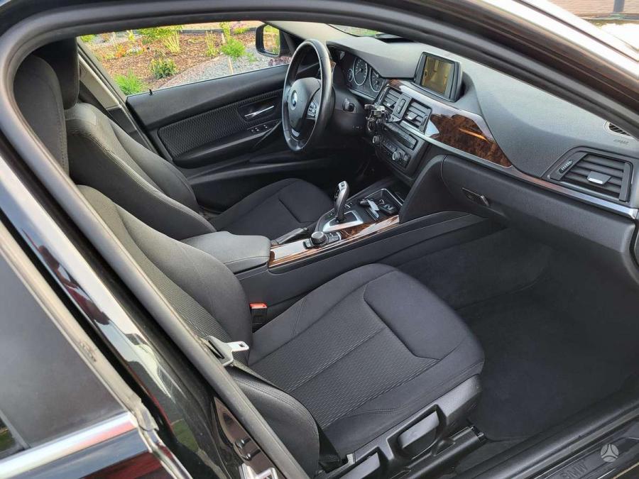 Melns BMW 320 2013 Viļņa, ar dzinēja tilpumu 2.00 L un nobraukumu 143 tūkst. km par 7999 €, foto 16 vietnē AUTOMOTO.COM.LV