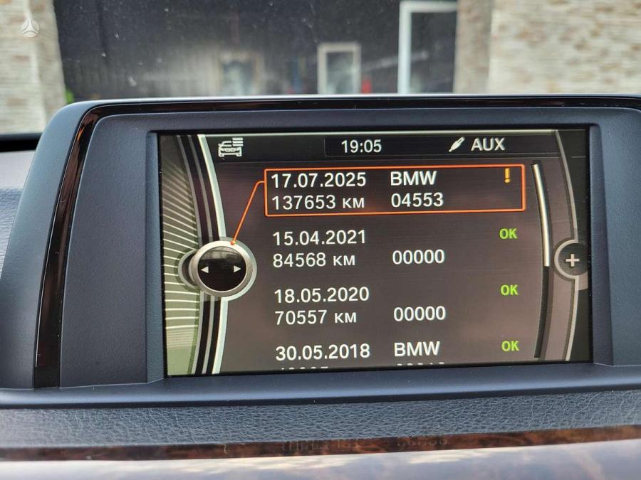 Melns BMW 320 2013 Viļņa, ar dzinēja tilpumu 2.00 L un nobraukumu 143 tūkst. km par 7999 €, foto 26 vietnē AUTOMOTO.COM.LV