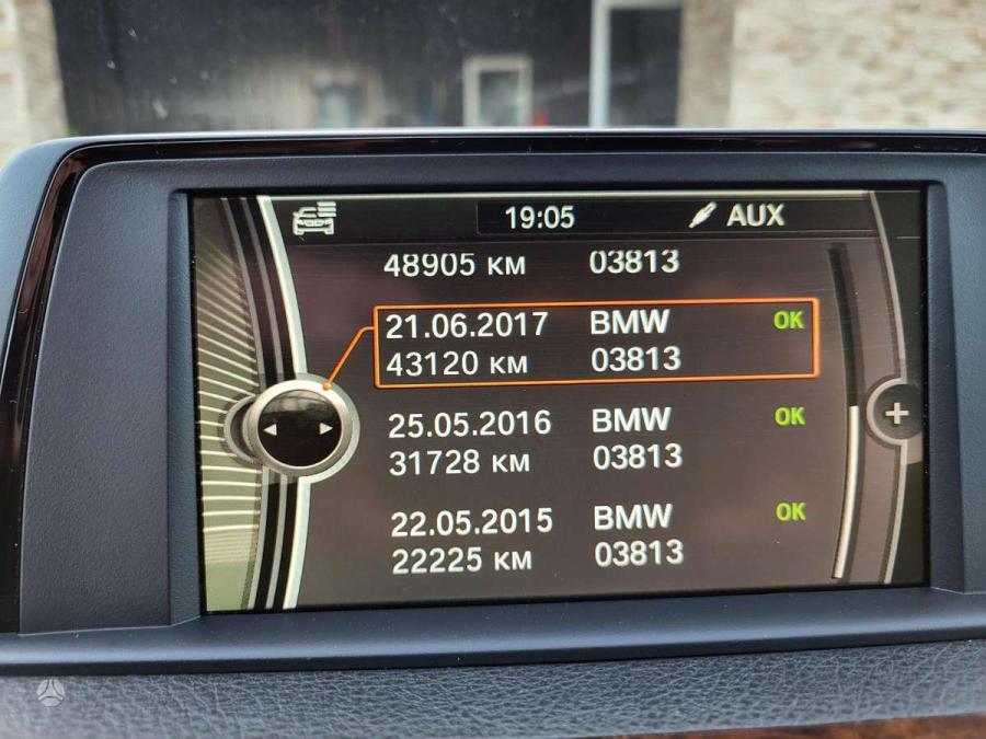 Melns BMW 320 2013 Viļņa, ar dzinēja tilpumu 2.00 L un nobraukumu 143 tūkst. km par 7999 €, foto 27 vietnē AUTOMOTO.COM.LV