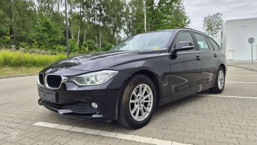 Melns BMW 320 2013 Kauņa, ar dzinēja tilpumu 2.00 L un nobraukumu 340 tūkst. km par 6650 €, foto 3 vietnē AUTOMOTO.COM.LV