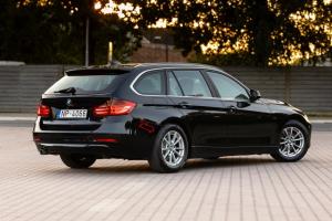 Melns BMW 320 2013 Rīga, ar dzinēja tilpumu 2.00 L un nobraukumu 268 tūkst. km par 8900 €, foto 7 vietnē AUTOMOTO.COM.LV