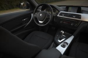 Melns BMW 320 2013 Rīga, ar dzinēja tilpumu 2.00 L un nobraukumu 268 tūkst. km par 8900 €, foto 9 vietnē AUTOMOTO.COM.LV